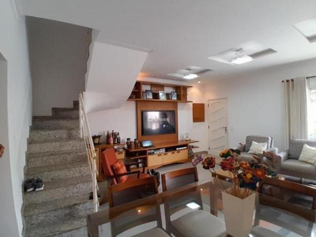 Casa de Condomínio para venda em Granja Viana de 133.00m² com 3 Quartos, 1 Suite e 2 Garagens