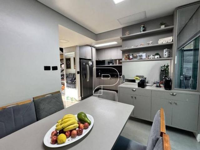 Casa de Condomínio para venda em Granja Viana de 145.00m² com 3 Quartos, 1 Suite e 2 Garagens