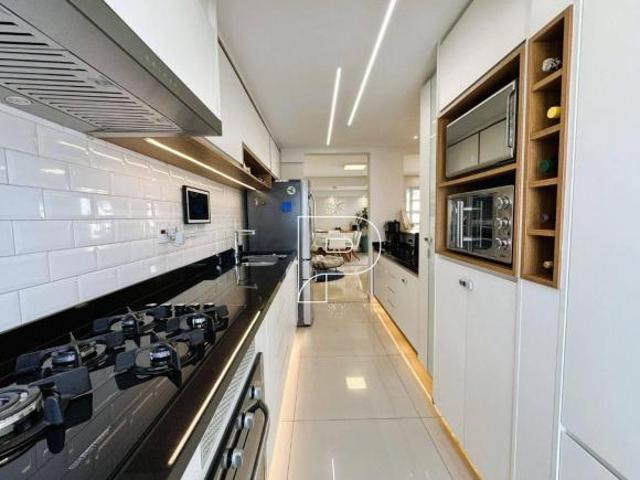 Casa de Condomínio para venda em Granja Viana de 170.00m² com 3 Quartos, 1 Suite e 2 Garagens