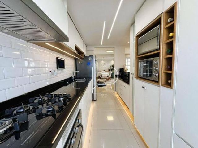 Casa de Condomínio para venda em Granja Viana de 170.00m² com 3 Quartos, 1 Suite e 2 Garagens