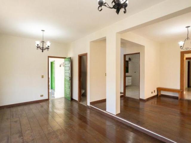 Casa de Condomínio para venda em Granja Viana de 171.00m² com 3 Quartos, 1 Suite e 2 Garagens