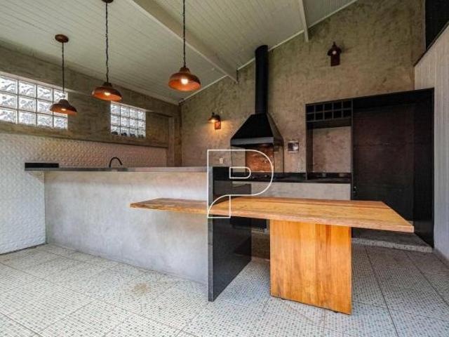 Casa de Condomínio para venda em Granja Viana de 225.00m² com 3 Quartos, 2 Suites e 4 Garagens