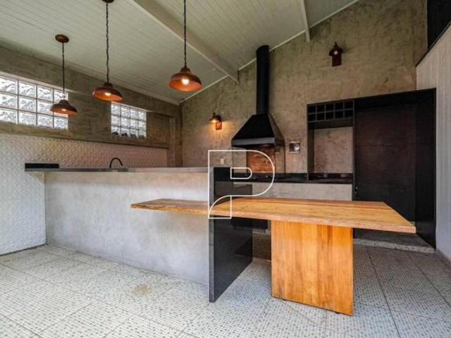 Casa de Condomínio para venda em Granja Viana de 225.00m² com 3 Quartos, 2 Suites e 4 Garagens