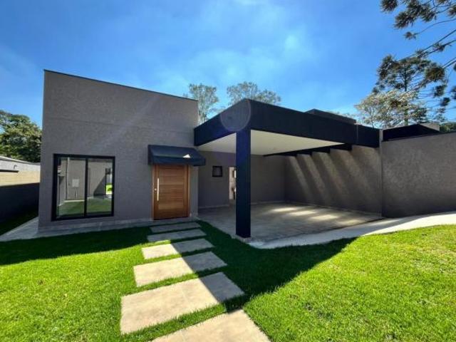 Casa de Condomínio para venda em Granja Viana de 245.00m² com 3 Quartos, 3 Suites e 4 Garagens