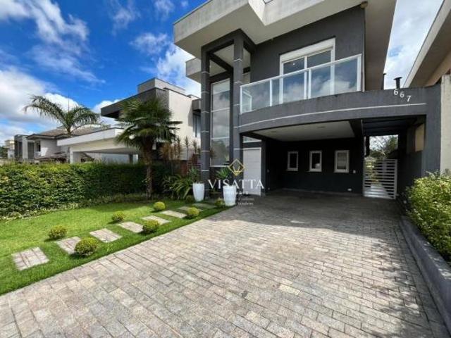 Casa de Condomínio para venda em Granja Viana de 245.00m² com 5 Quartos, 2 Suites e 4 Garagens