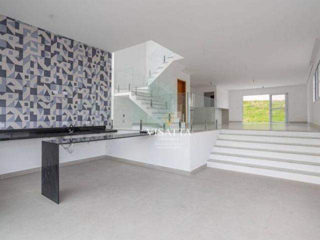 Casa de Condomínio para venda em Granja Viana de 266.00m² com 3 Quartos, 3 Suites e 3 Garagens