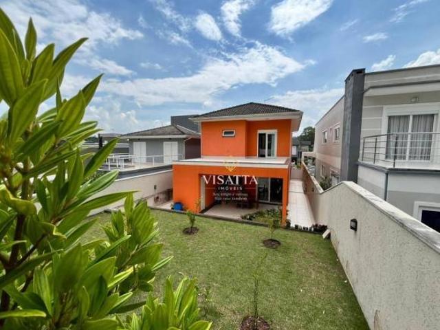 Casa de Condomínio para venda em Granja Viana de 290.00m² com 4 Quartos, 4 Suites e 4 Garagens