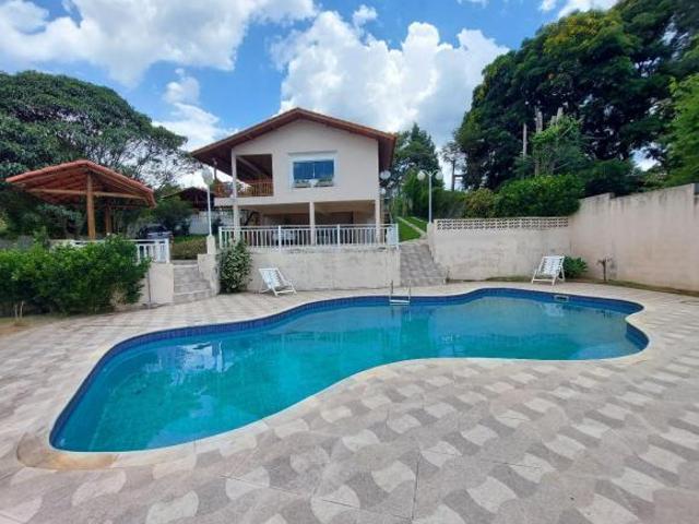 Casa de Condomínio para venda em Granja Viana de 400.00m² com 3 Quartos, 2 Suites e 3 Garagens