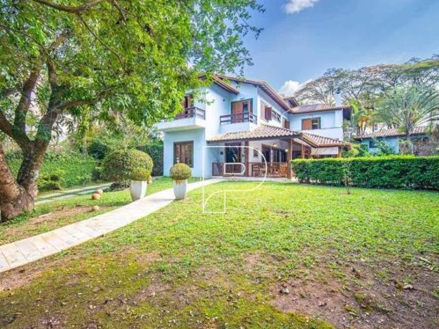 Casa de Condomínio para venda em Granja Viana de 424.00m² com 4 Quartos, 4 Suites e 3 Garagens