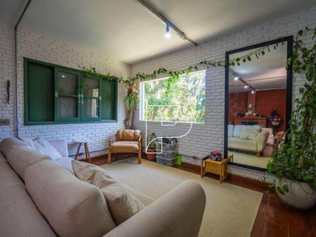 Casa de Condomínio para venda em Granja Viana de 420.00m² com 4 Quartos, 2 Suites e 4 Garagens