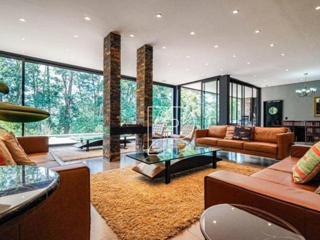 Casa de Condomínio para venda em Granja Viana de 700.00m² com 5 Quartos, 5 Suites e 6 Garagens