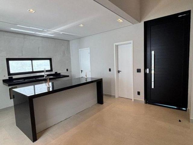 Casa de Condomínio para venda em Green Valley de 166.09m² com 3 Quartos, 3 Suites e 4 Garagens