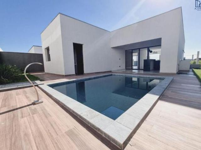 Casa de Condomínio para venda em Green Valley de 203.00m² com 3 Quartos, 3 Suites e 4 Garagens