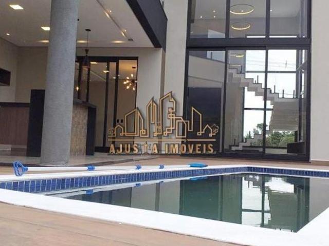 Casa de Condomínio para venda em Green Valley de 238.00m² com 3 Quartos, 3 Suites e 4 Garagens