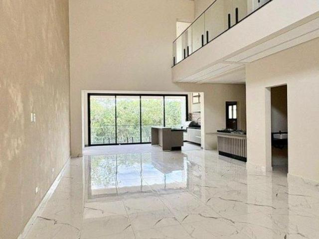 Casa de Condomínio para venda em Green Valley de 306.00m² com 4 Quartos, 4 Suites e 4 Garagens