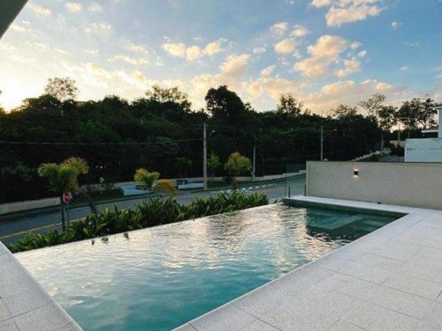 Casa de Condomínio para venda em Green Valley de 480.00m² com 4 Quartos, 4 Suites e 4 Garagens