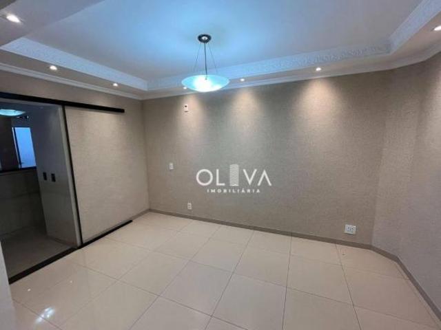 Casa de Condomínio para venda em Green Village Ii de 185.00m² com 5 Quartos, 5 Suites e 4 Garagens