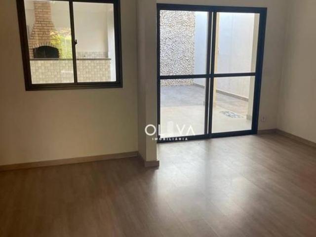 Casa de Condomínio para venda em Green Village Ii de 100.00m² com 3 Quartos, 1 Suite e 2 Garagens