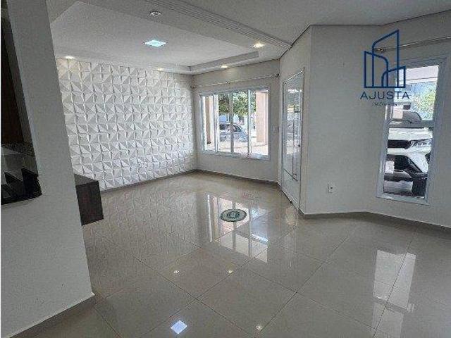 Casa de Condomínio para venda em Horto Florestal de 195.00m² com 3 Quartos, 3 Suites e 2 Garagens