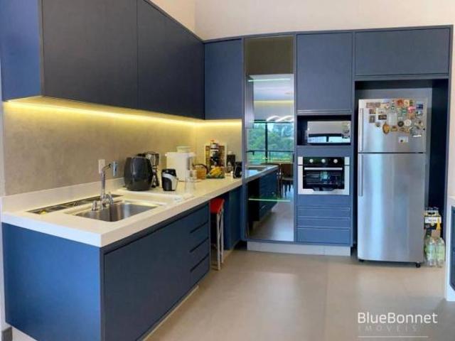 Casa de Condomínio para venda em Horto Florestal de 380.00m² com 4 Quartos, 2 Suites e 4 Garagens