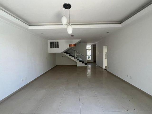 Casa de Condomínio para venda em Ibiti Royal Park de 260.00m² com 4 Quartos, 1 Suite e 4 Garagens