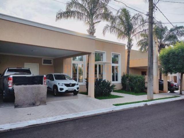 Casa de Condomínio para venda em Ipanema de 200.00m² com 3 Quartos, 3 Suites e 4 Garagens