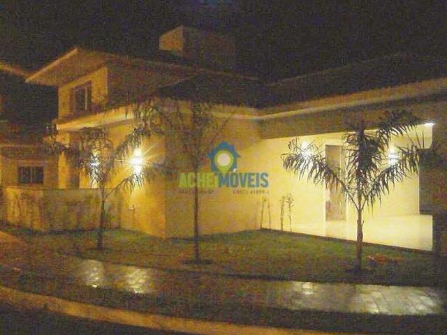 Casa de Condomínio para venda em Ipanema de 330.00m² com 4 Quartos, 2 Suites e 3 Garagens