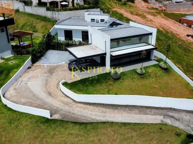 Casa de Condomínio para venda em Ivoturucaia de 256.00m² com 3 Quartos, 2 Suites e 6 Garagens