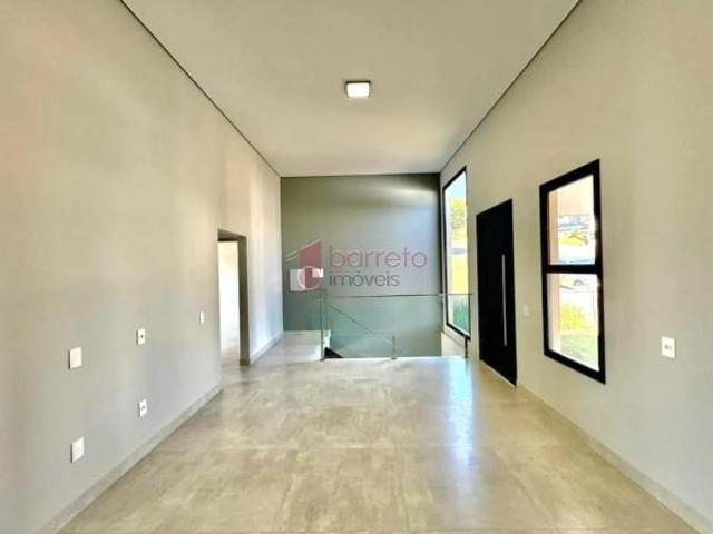 Casa de Condomínio para venda em Jacaré de 258.00m² com 3 Quartos, 3 Suites e 2 Garagens