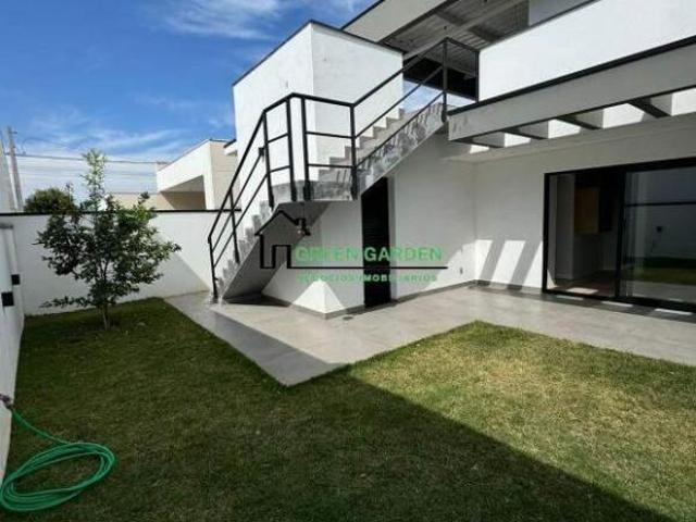 Casa de Condomínio para venda em JACARÉ de 250.00m² com 3 Quartos, 1 Suite e 2 Garagens
