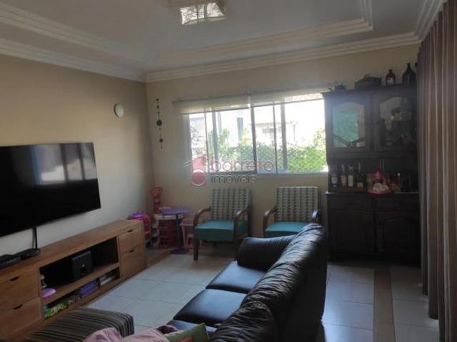 Casa de Condomínio para venda em Jardim Carolina de 185.00m² com 4 Quartos, 1 Suite e 2 Garagens