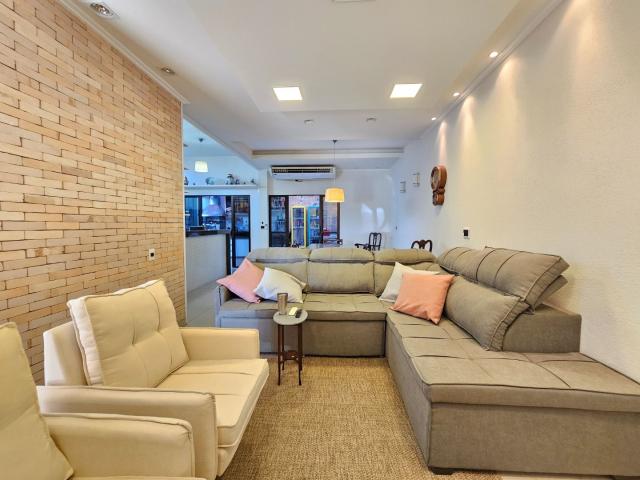 Casa de Condomínio para venda em Jardim Aclimação em Araraquara São Paulo de 179.00m² com 3 Quartos, 1 Suíte e 4 Garagens