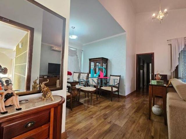 Casa de Condomínio para venda em Jardim Botânico de 132.00m² com 3 Quartos, 1 Suite e 2 Garagens