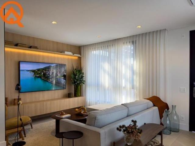 Casa de Condomínio para venda em Jardim Golden Park de 208.79m² com 3 Quartos, 3 Suites e 2 Garagens
