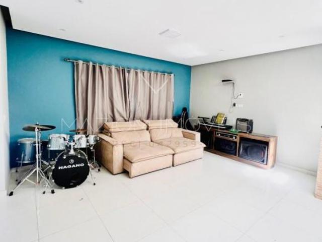 Casa de Condomínio para venda em Jardim Gramadão I de 174.00m² com 3 Quartos, 1 Suite e 2 Garagens