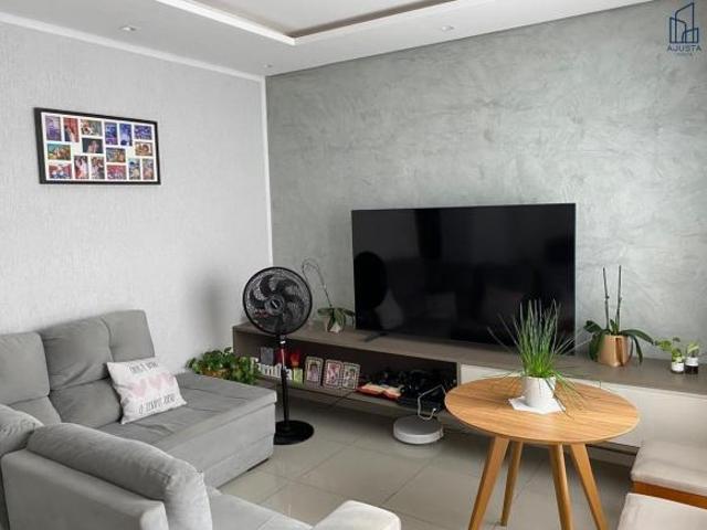 Casa de Condomínio para venda em Jardim Guarujá de 150.00m² com 3 Quartos, 1 Suite e 2 Garagens