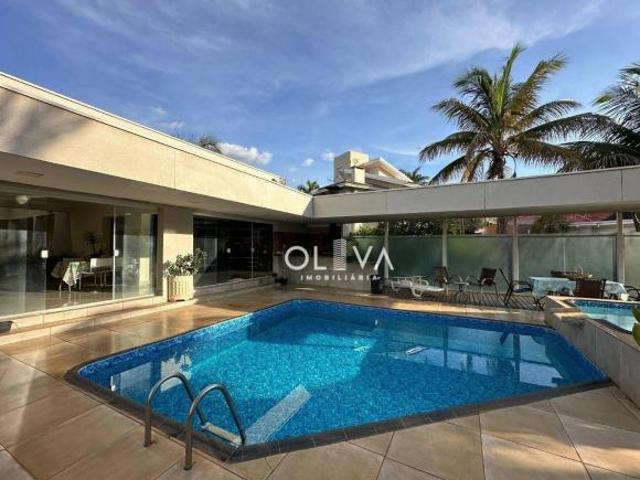 Casa de Condomínio para venda em Jardim Do Cedro de 800.00m² com 5 Quartos, 1 Suite e 4 Garagens