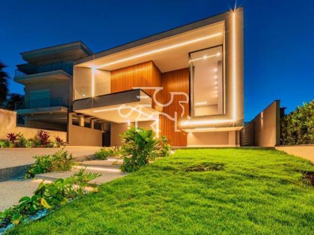 Casa de Condomínio para venda em Jardim Do Golf de 535.00m² com 5 Quartos, 5 Suites e 4 Garagens