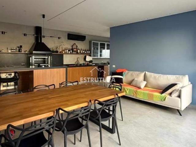 Casa de Condomínio para venda em Jardim Do Trevo de 200.00m² com 3 Quartos e 2 Garagens