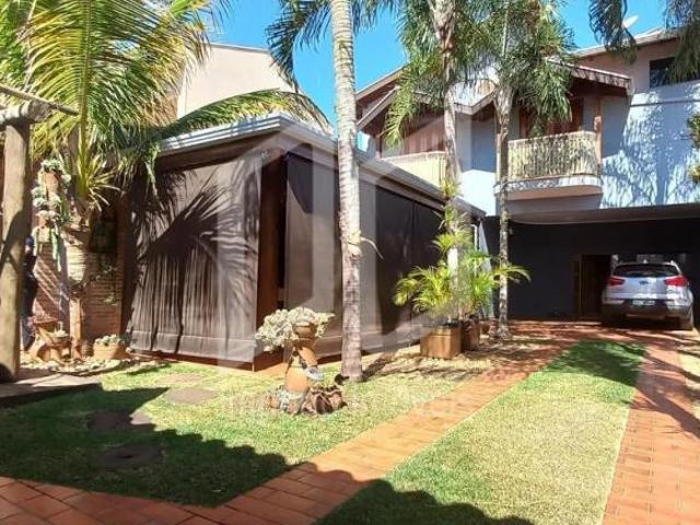 Casa de Condomínio para venda em Jardim Dos Flamboyants de 157.00m² com 3 Quartos, 3 Suites e 4 Gara