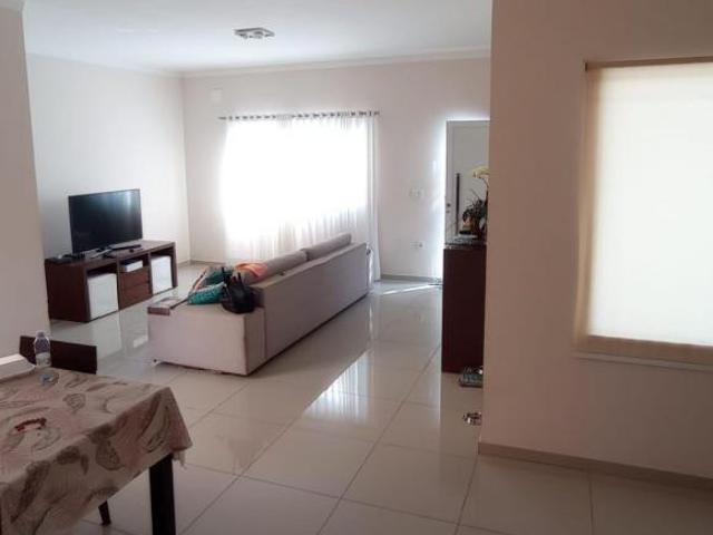 Casa de Condomínio para venda em Jardim Dos Flamboyants de 178.00m² com 3 Quartos, 1 Suite e 4 Garag