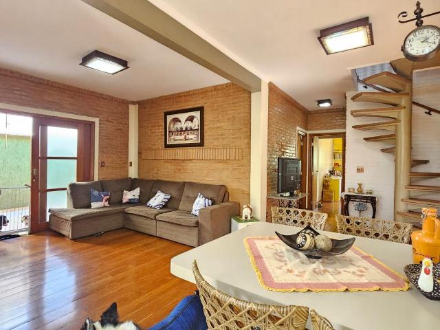 Casa de Condomínio para venda em Jardim Dos Flamboyants em Araraquara São Paulo de 192.00m² com 4 Quartos, 2 Suítes e 4 Garagens