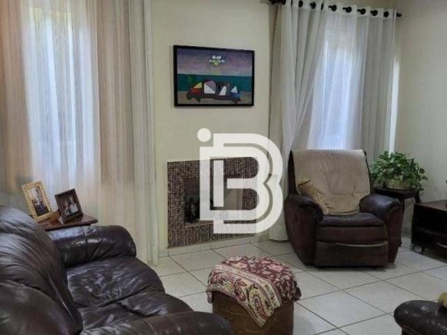 Casa de Condomínio para venda em Jardim Das Samambaias de 220.00m² com 3 Quartos, 3 Suites e 3 Garag