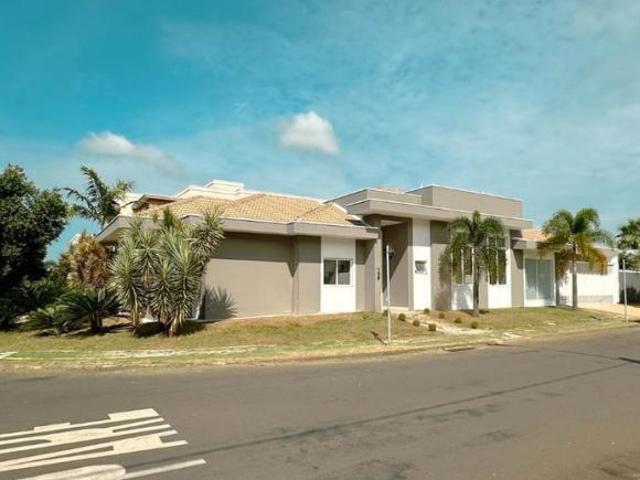 Casa de Condomínio para venda em Jardim De Itapoan de 212.00m² com 3 Quartos, 3 Suites e 4 Garagens