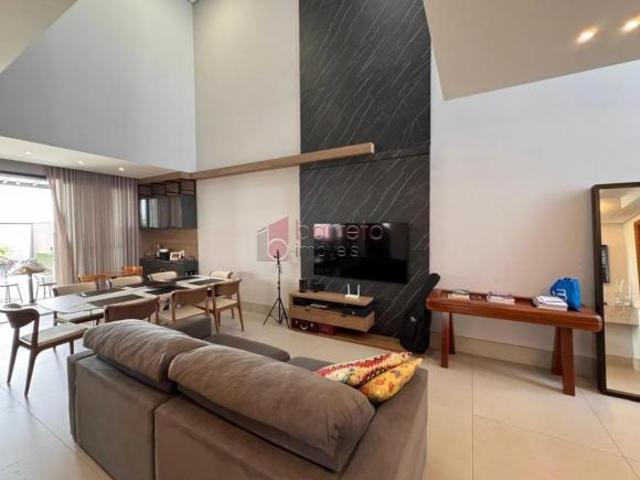 Casa de Condomínio para venda em Jardim Ermida I de 220.00m² com 4 Quartos, 3 Suites e 4 Garagens