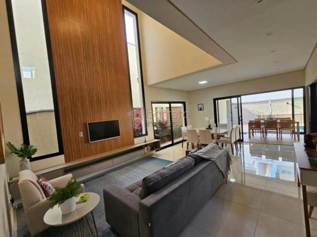 Casa de Condomínio para venda em Jardim Ermida I de 242.00m² com 3 Quartos, 3 Suites e 4 Garagens