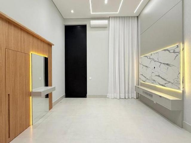Casa de Condomínio para venda em Jardim Firenze de 218.00m² com 3 Quartos, 3 Suites e 4 Garagens