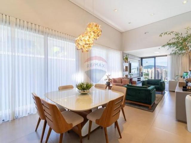 Casa de Condomínio para venda em Jardim Florestal de 302.00m² com 3 Quartos, 3 Suites e 4 Garagens