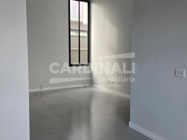 Casa de Condomínio para venda em Jardim Imperador de 185.00m² com 3 Quartos, 3 Suites e 4 Garagens