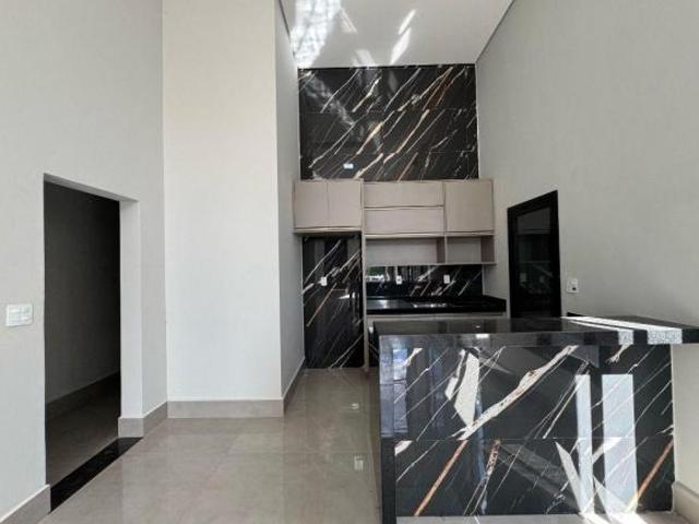 Casa de Condomínio para venda em Jardim Imperador de 250.00m² com 3 Quartos, 3 Suites e 4 Garagens